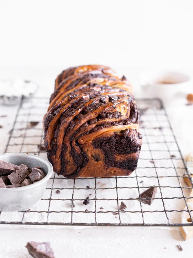 How to Shape Babka - Cloudy Kitchen