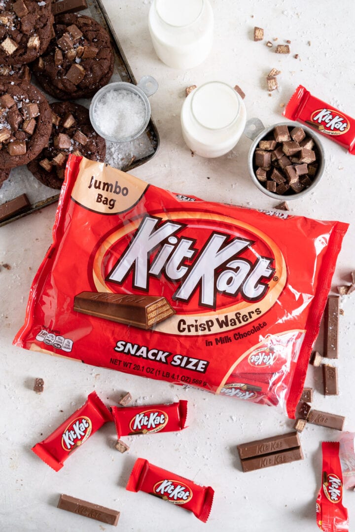 Kit Kat Cookies with Chocolate Chunks - Cloudy Kitchen