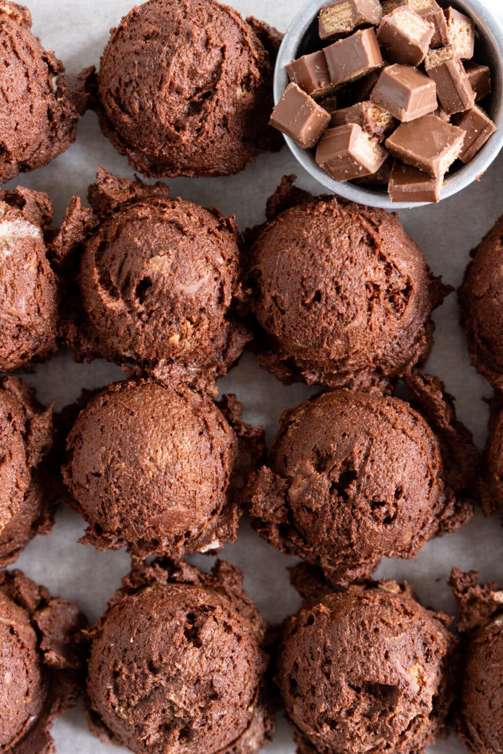 Kit Kat Cookies with Chocolate Chunks - Cloudy Kitchen