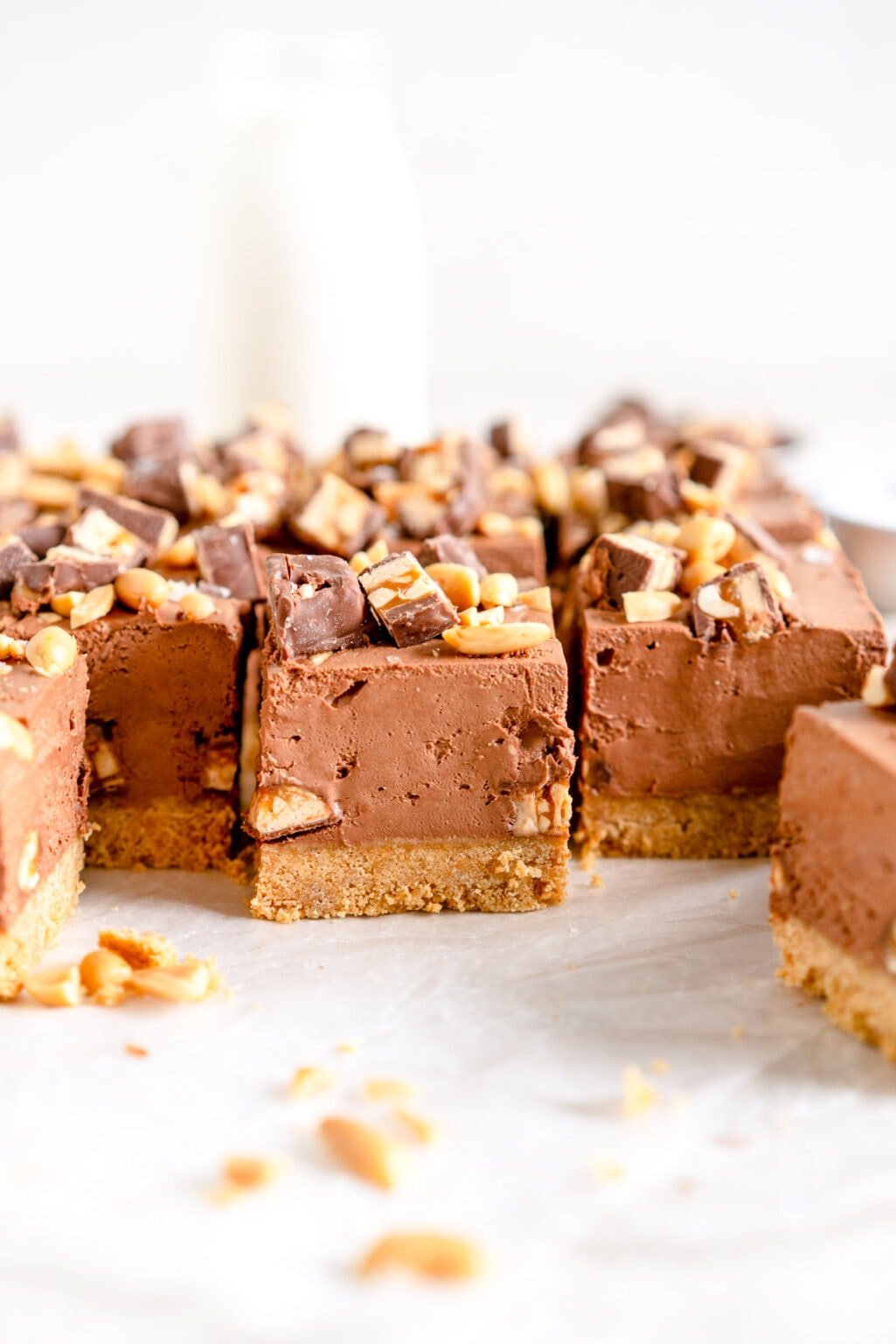No-Bake Snickers Cheesecake Recipe - Cloudy Kitchen
