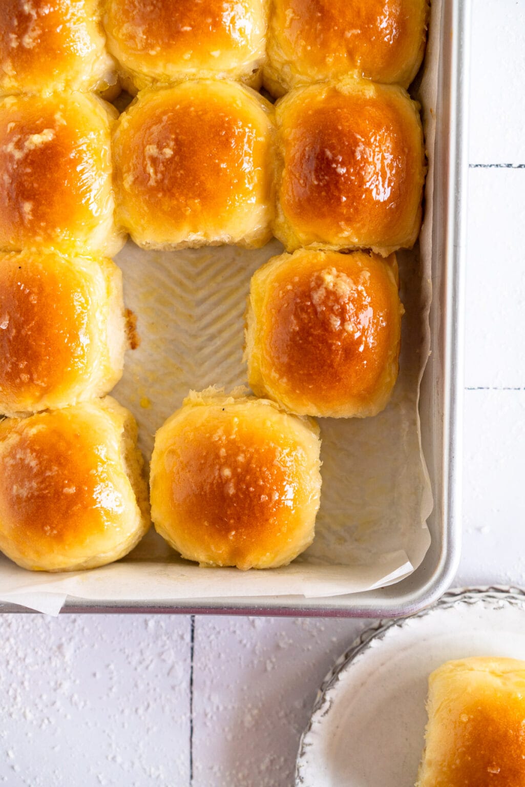 Garlic Butter Dinner Rolls (Super Soft) - Cloudy Kitchen