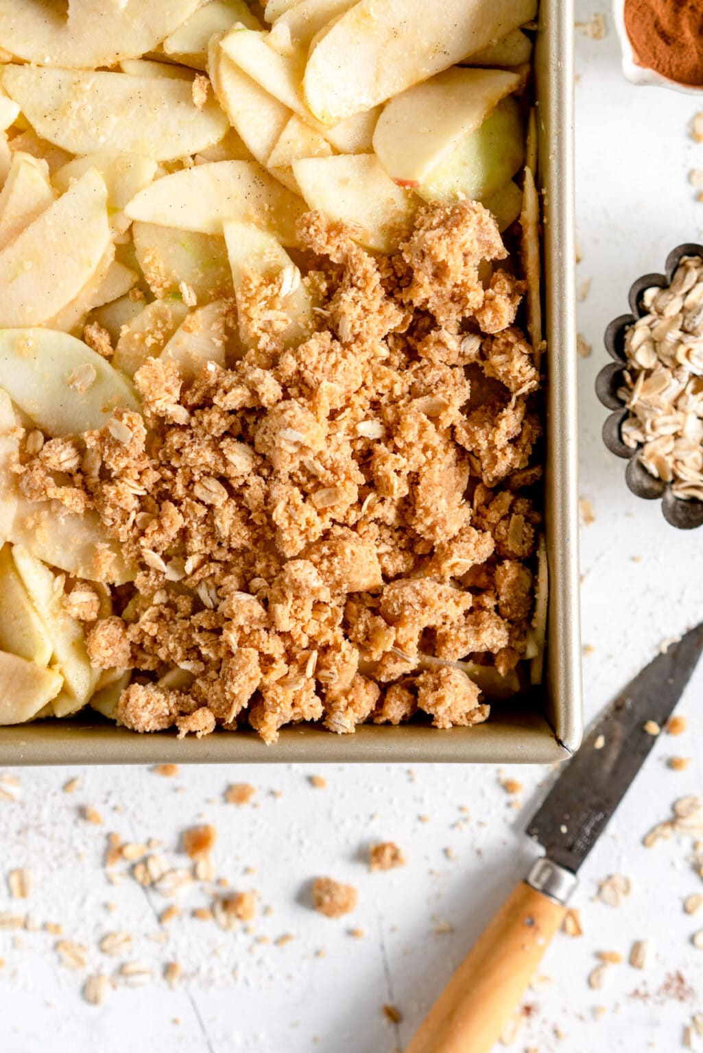 Apple Crumble / Apple Crisp (Super Easy) - Cloudy Kitchen