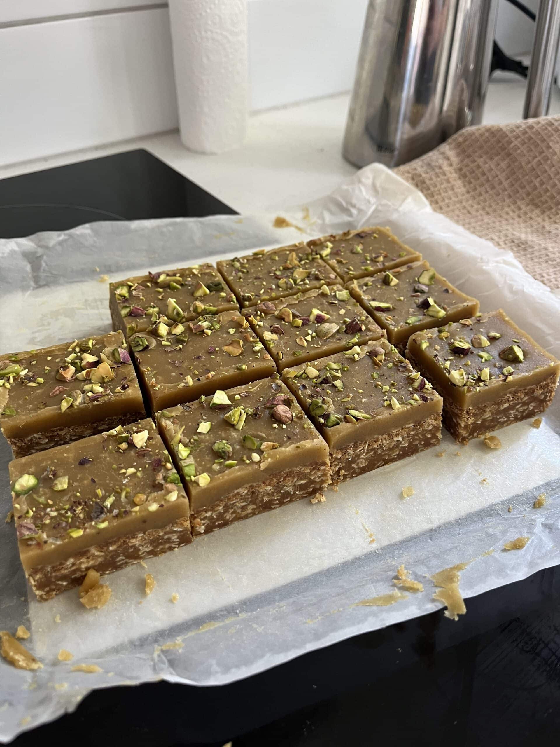 Oaty Ginger Crunch (Ginger Slice) - Cloudy Kitchen