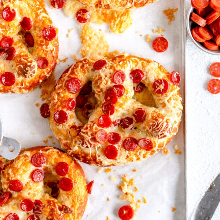 Pizza Pretzels (Small Batch Pretzels) - Cloudy Kitchen