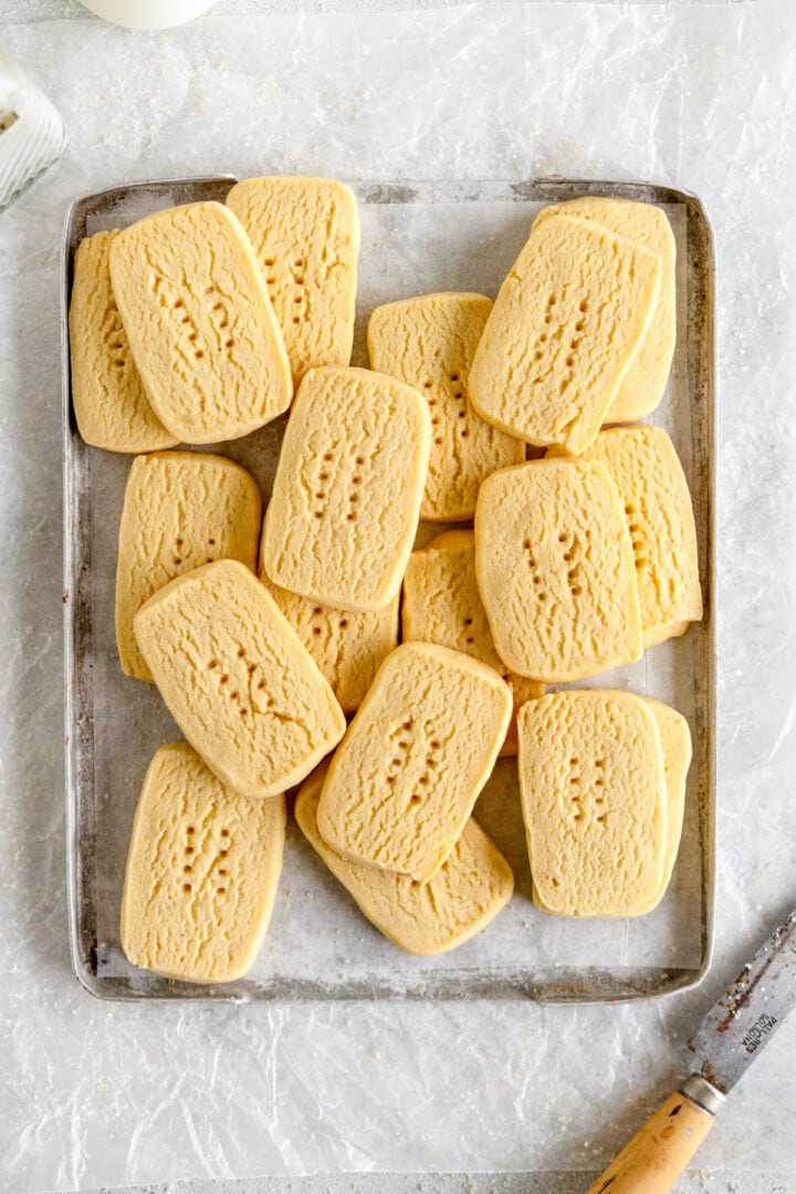 30 Minute Shortbread Cookies - Cloudy Kitchen