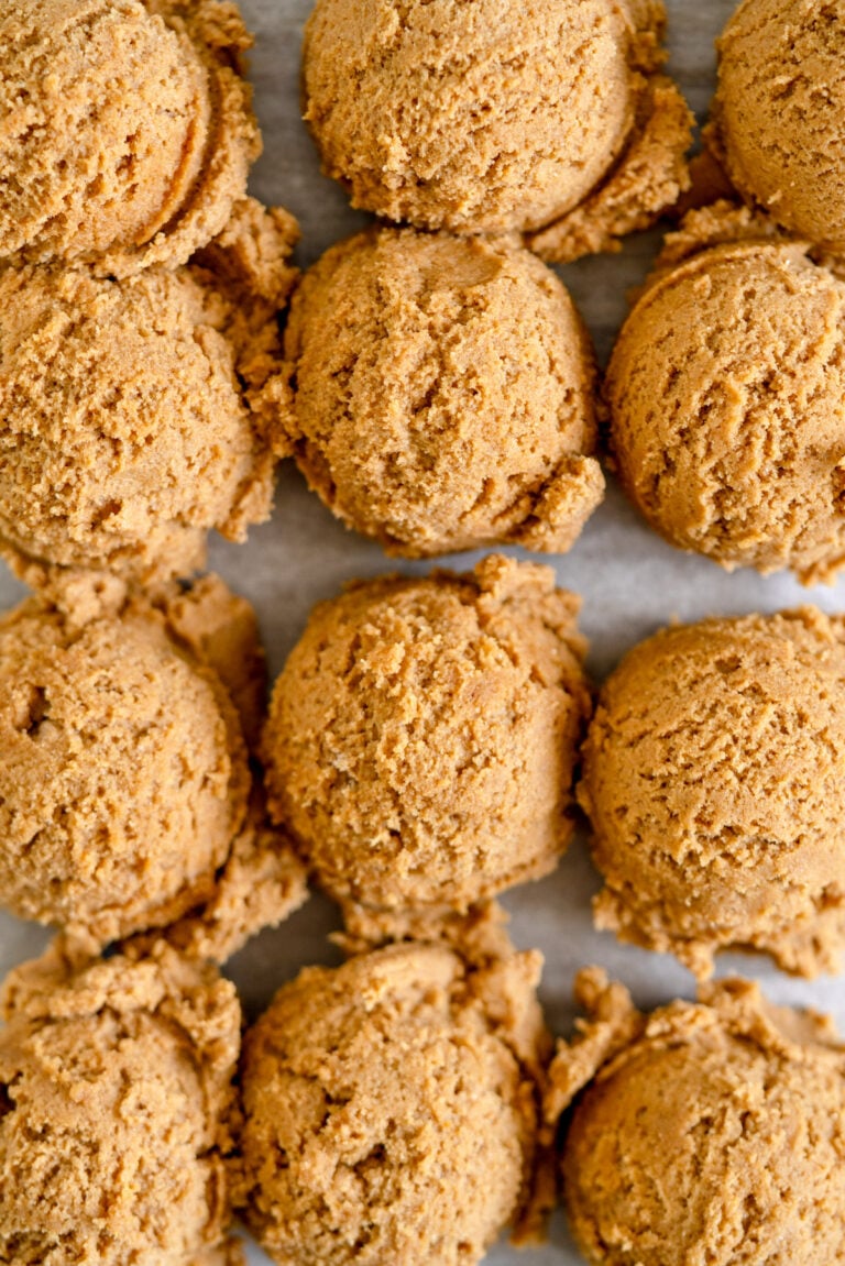 30 Minute Thin and Crispy Gingersnap Cookies - Cloudy Kitchen