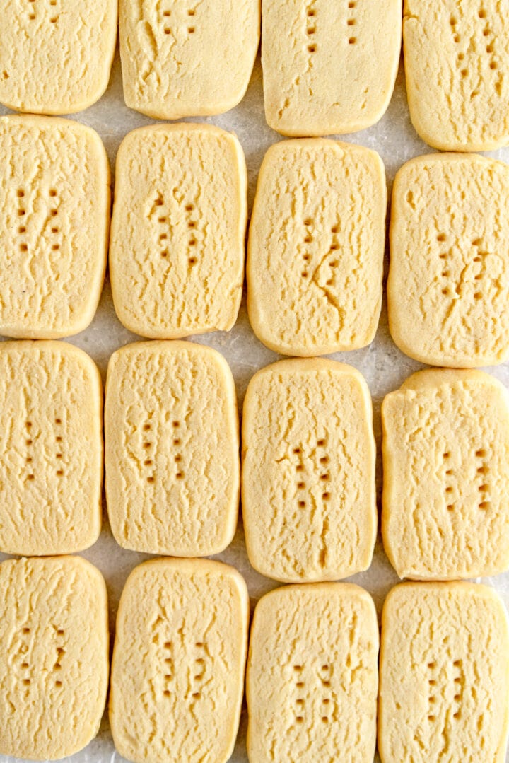 30 Minute Shortbread Cookies - Cloudy Kitchen