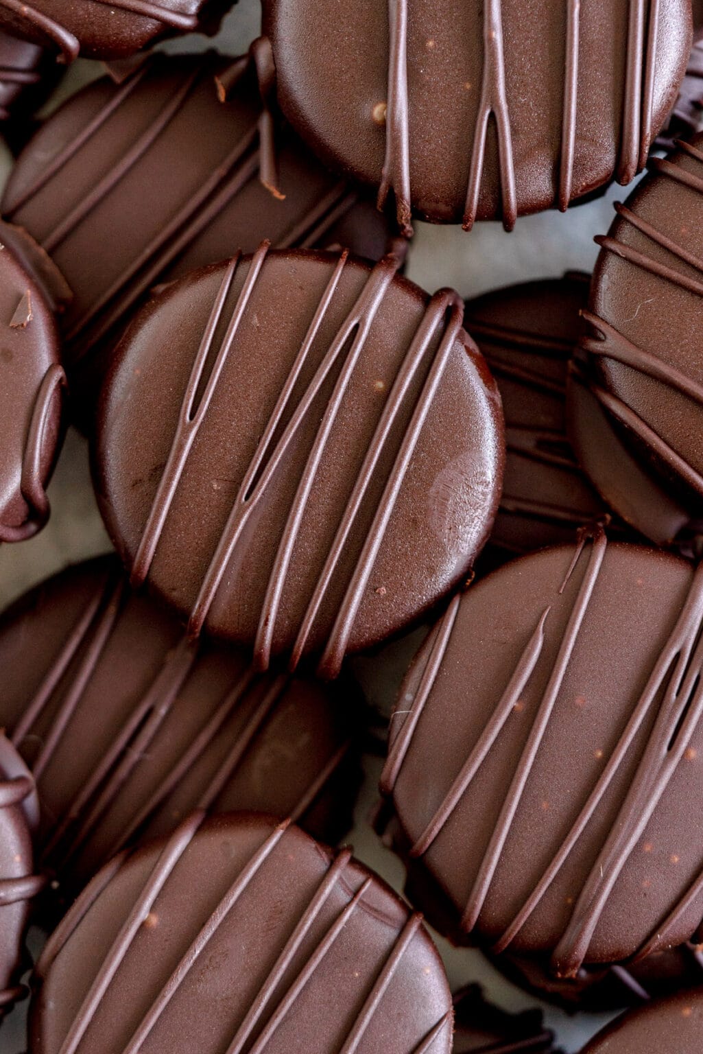 6 Ingredient Peppermint Patties - Cloudy Kitchen