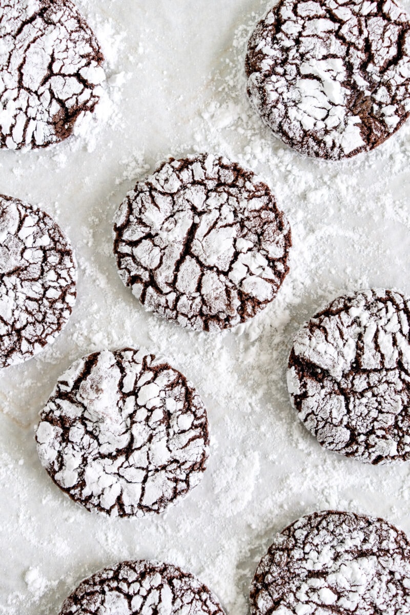20 minute Chocolate Crinkle Cookies - Cloudy Kitchen