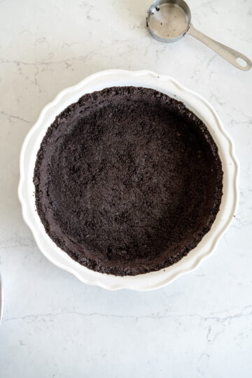 2 Ingredient Oreo Crust - Cloudy Kitchen